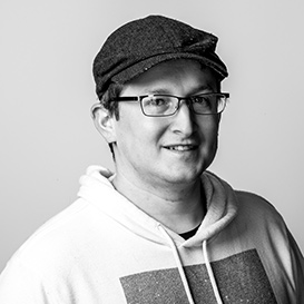 KnifeCenter Staff - Showing 1-17 - Knife Center