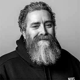 KnifeCenter Staff - Showing 1-17 - Knife Center