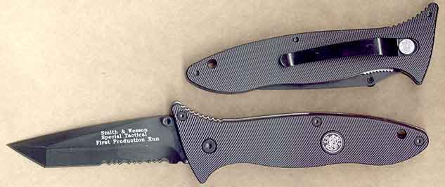Smith &Wesson SWAT Knife Spec Ops Tanto Blade - KnifeCenter ...